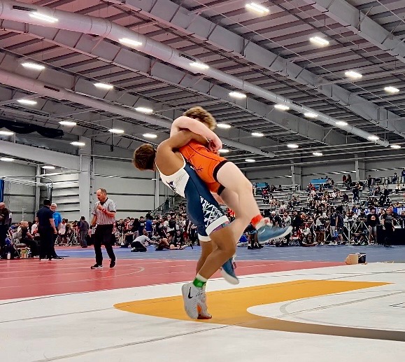Maui grappler earns All-American status | News, Sports, Jobs - Maui News